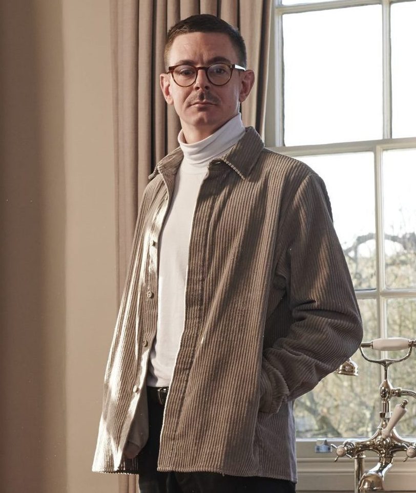 Richard MacKichan, Editor-in-chief | Mr & Mrs Smith